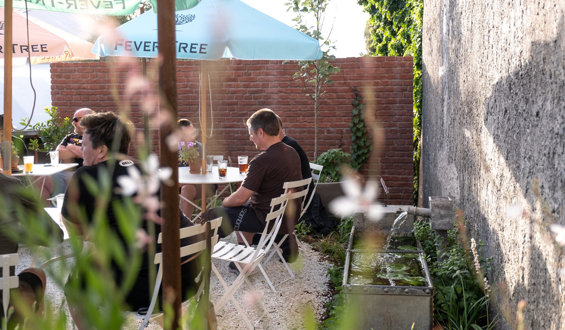 A pub garden brought to life in central Auckland | New Zealand ...